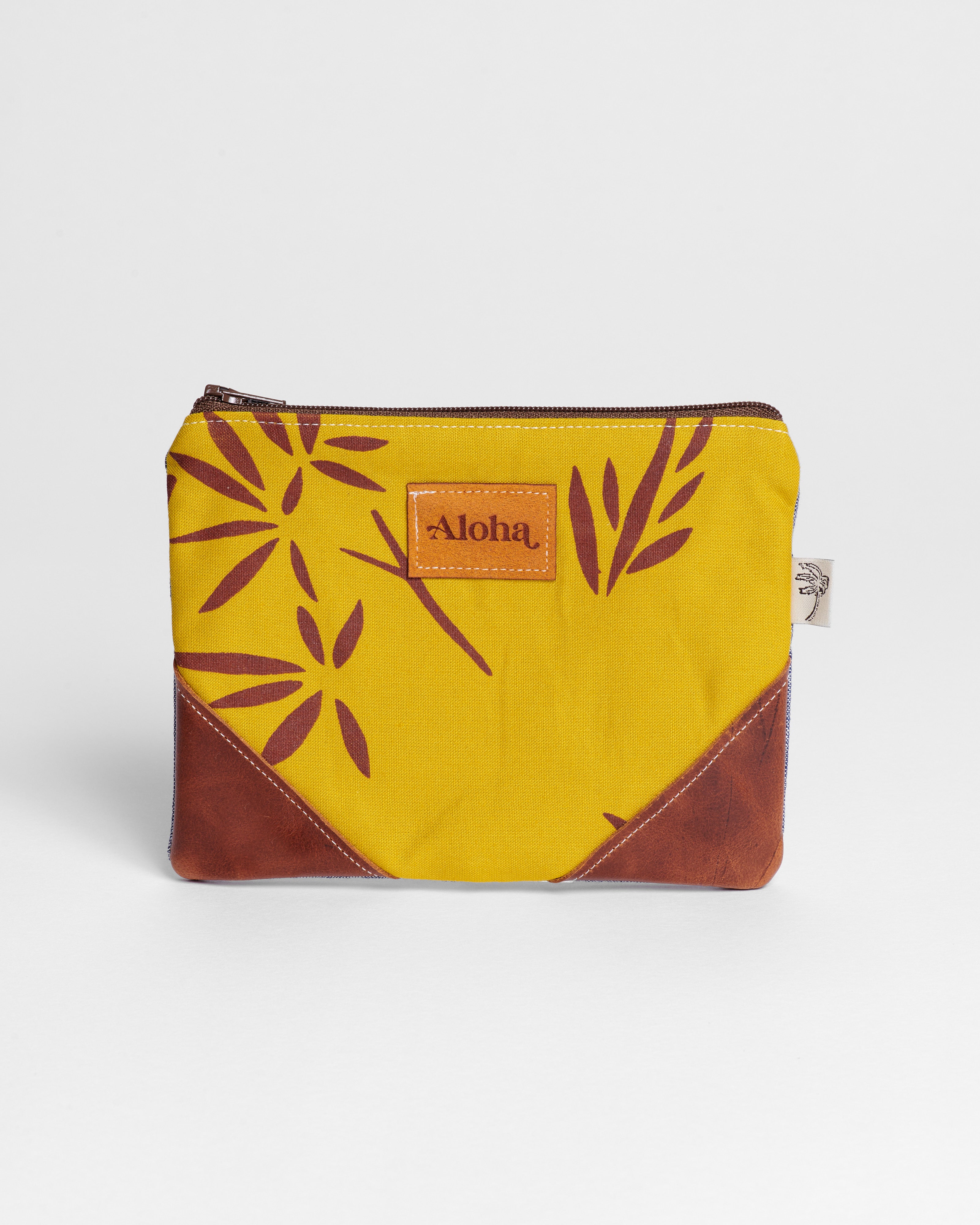 Corner Pouch - Bamboo Antique Moss – Roberta Oaks, Hawaii